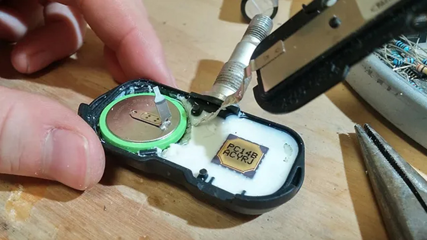 TPMS Battery Dying? Here's How To Replace Your Tire Pressure Sensor ...