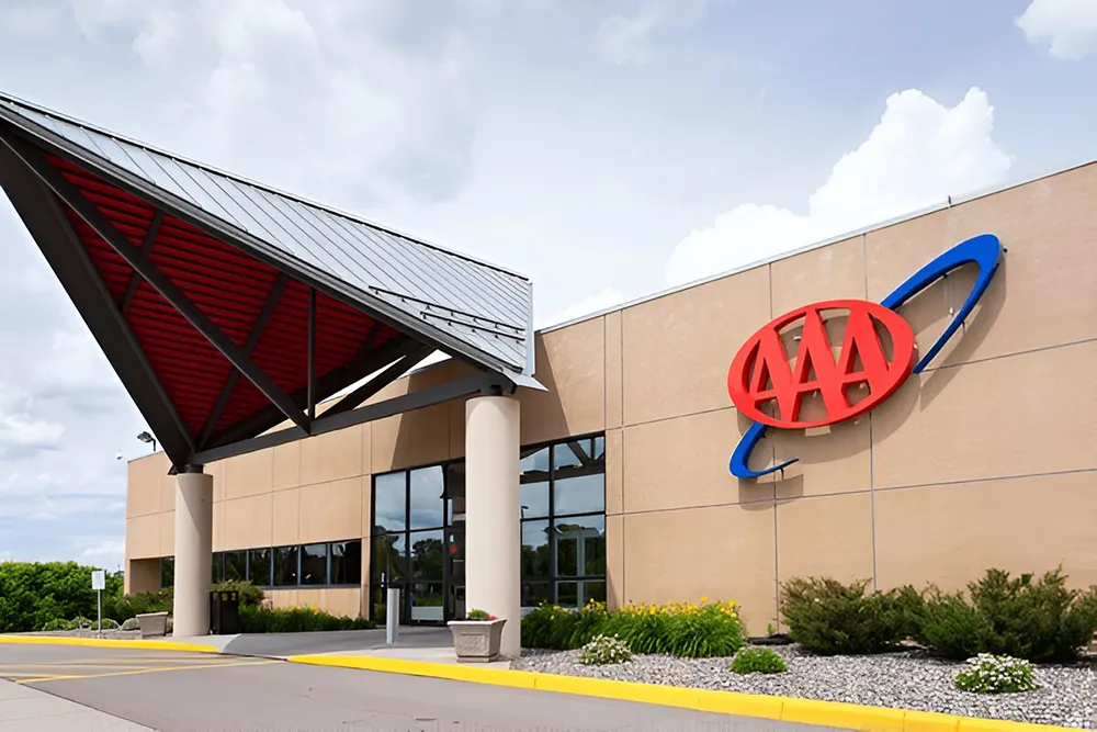 Does AAA Patch Tires? What To Expect From Roadside Assistance - The ...